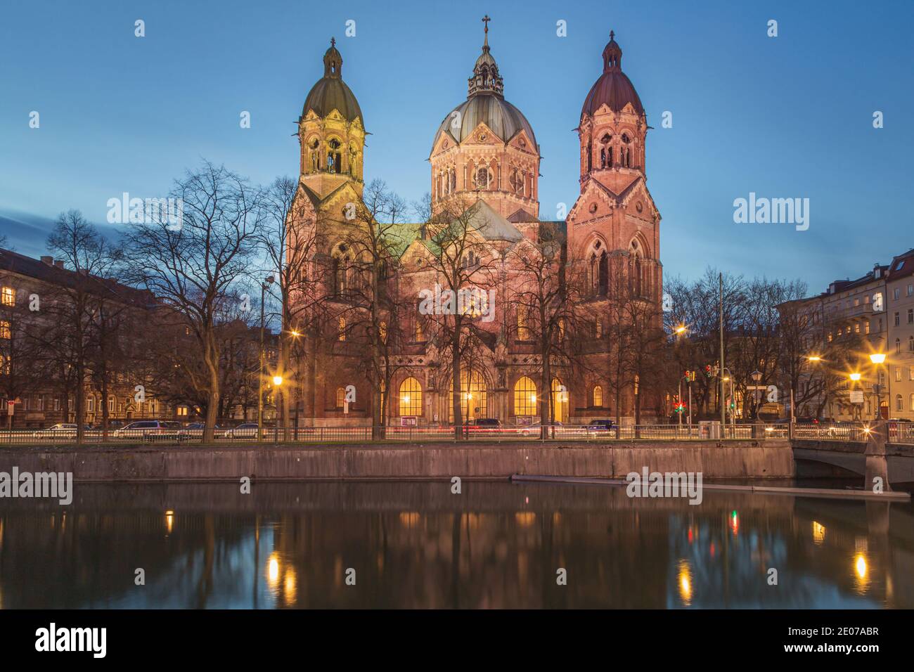 Evangelist lukas hi-res stock photography and images - Alamy