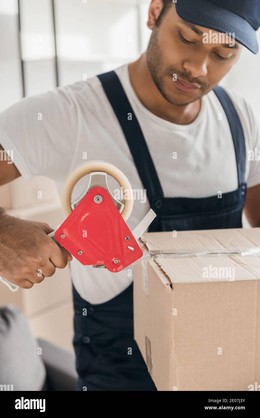 Indian man in uniform hi-res stock photography and images - Alamy