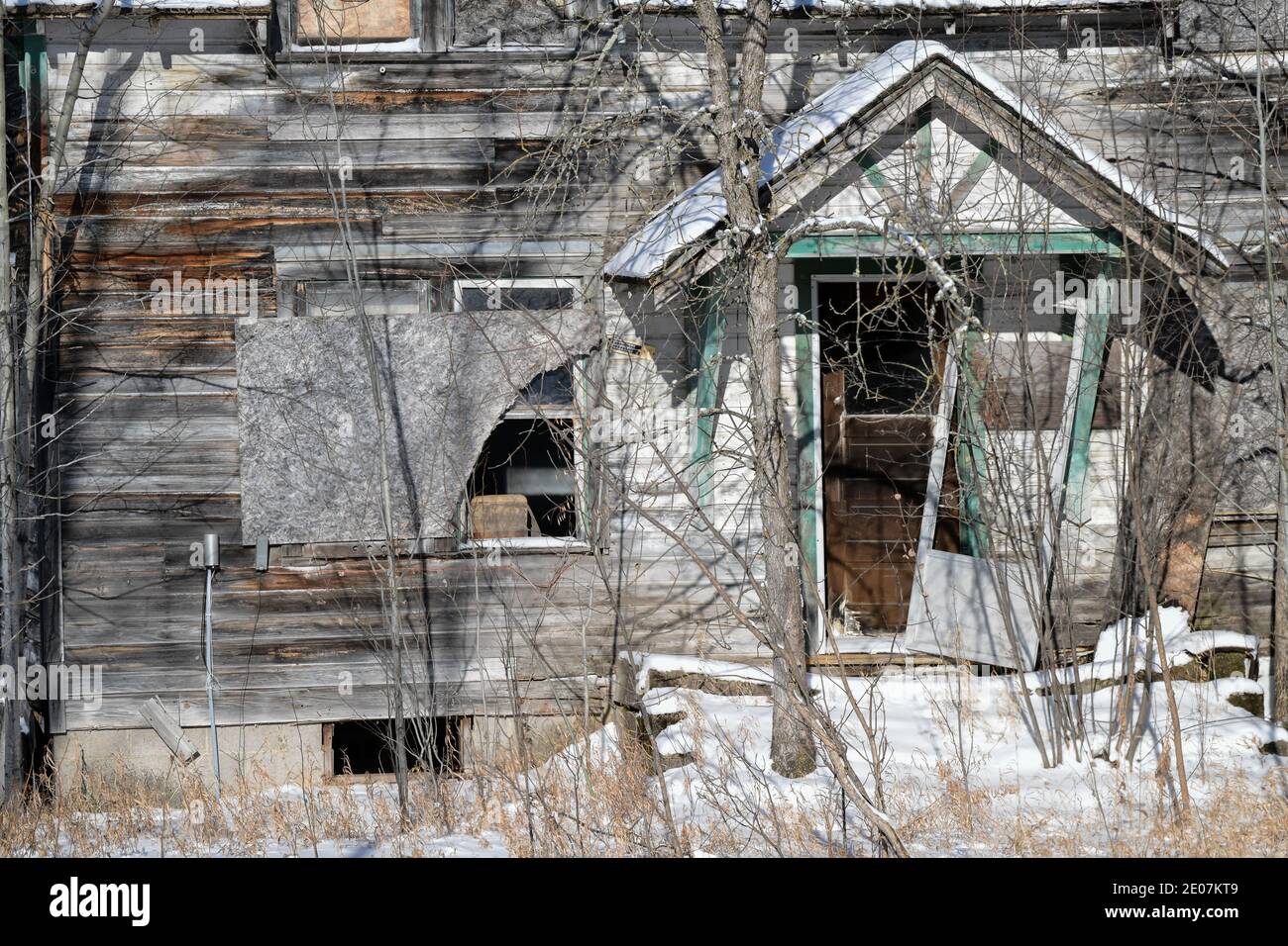 Old falling down barn in hi-res stock photography and images - Alamy