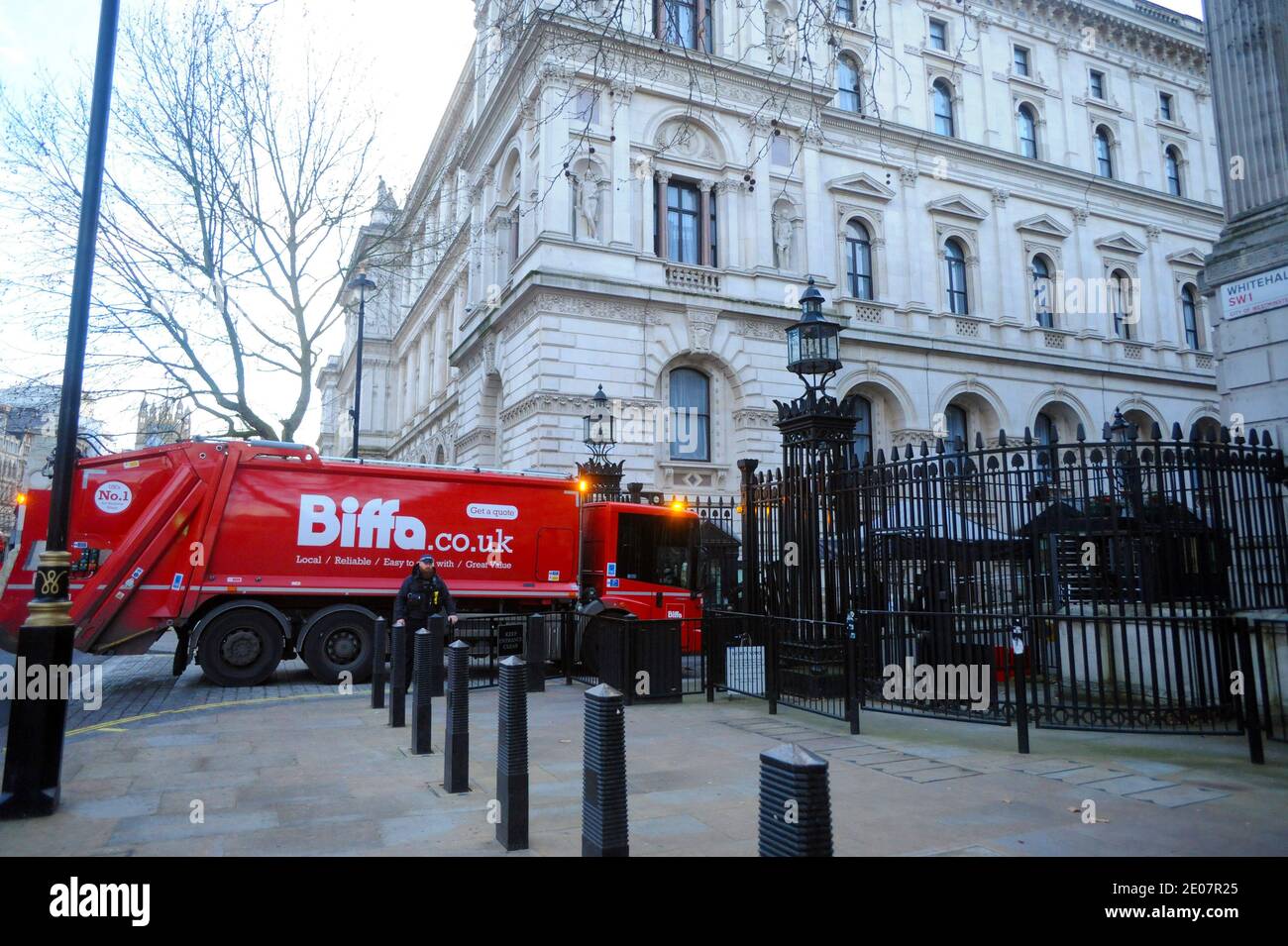 Biffa refuse truck hi-res stock photography and images - Alamy