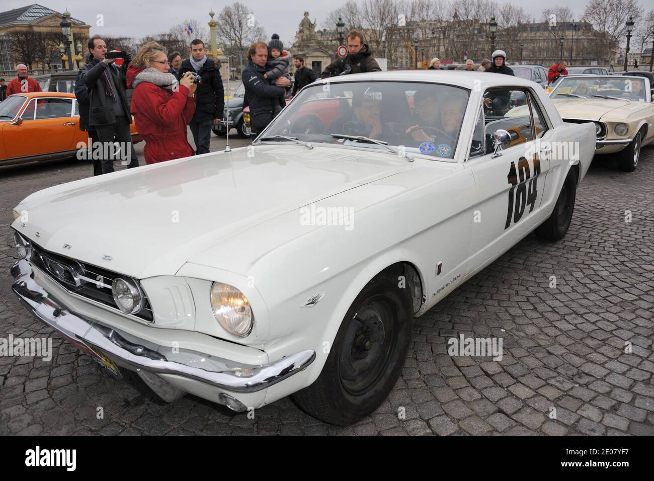 Claude Lelouch drives the same "un homme et une femme" film Ford ...