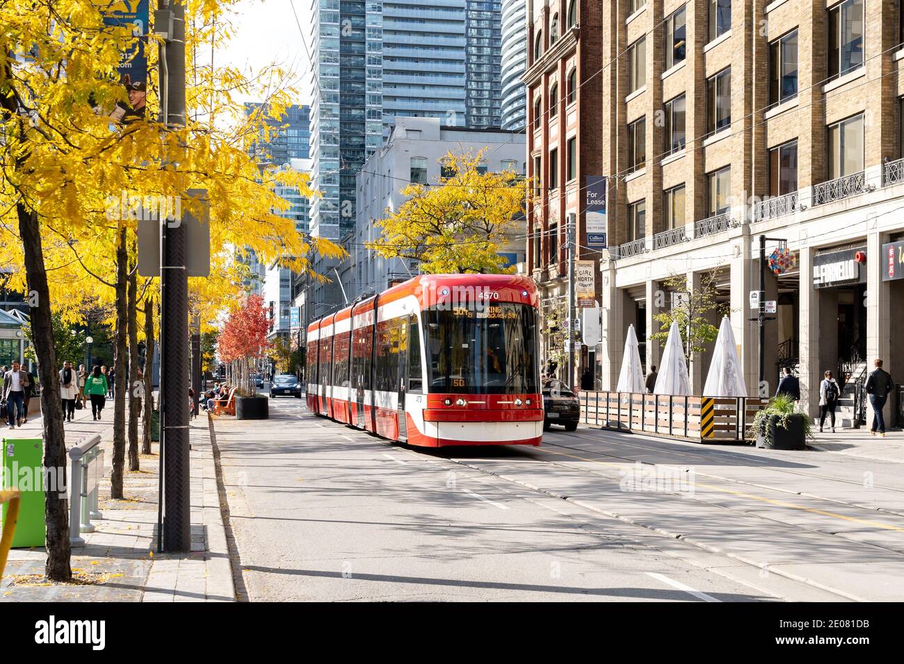 Toronto king street hi-res stock photography and images - Alamy