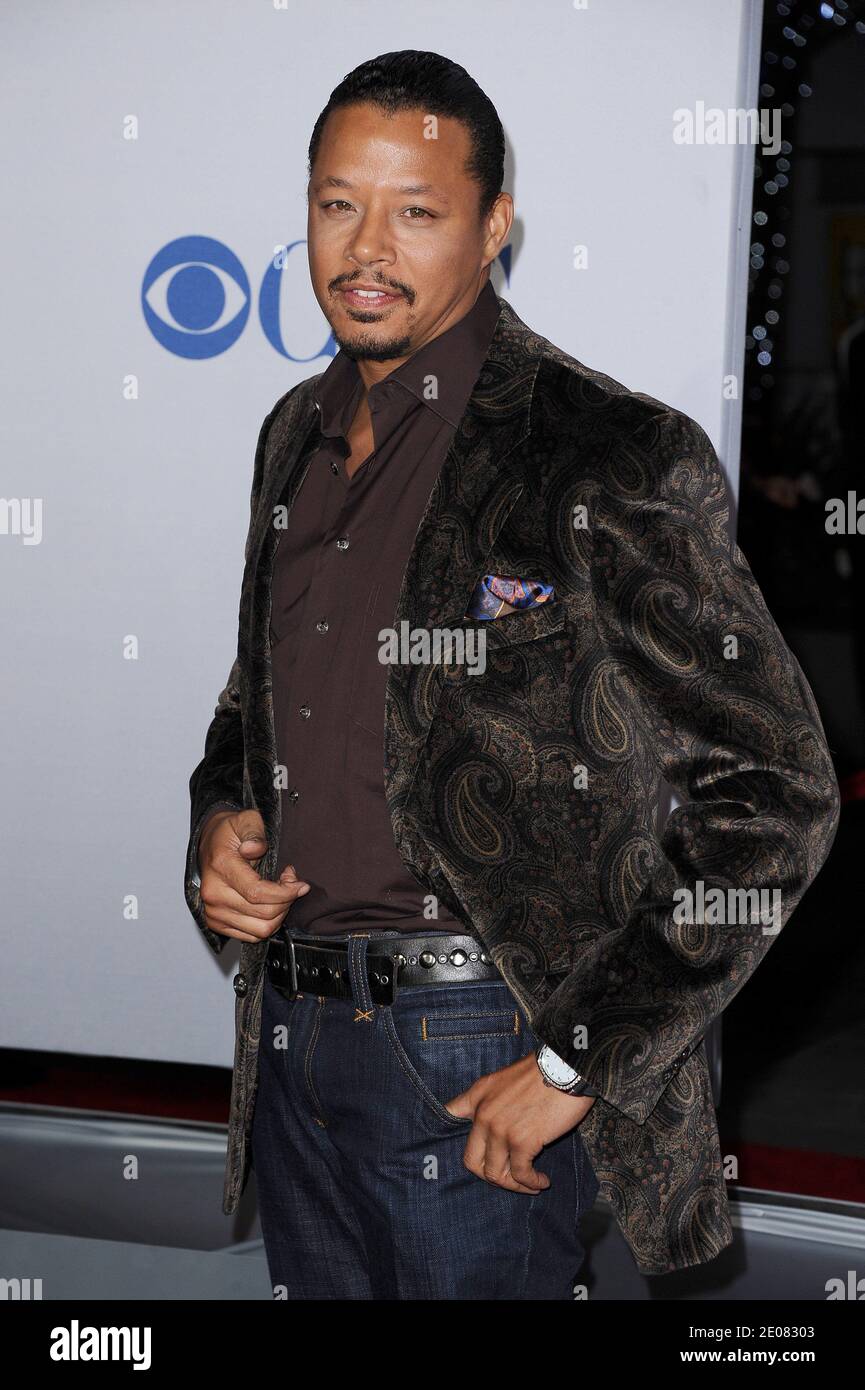 Terrence Howard arrives at the 38th Annual People's Choice Awards held ...