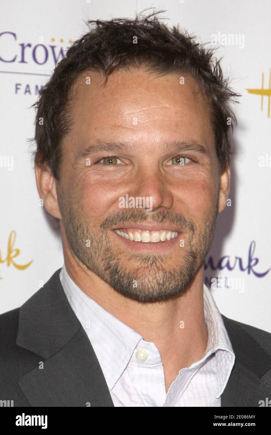 Dylan bruno hi-res stock photography and images - Alamy