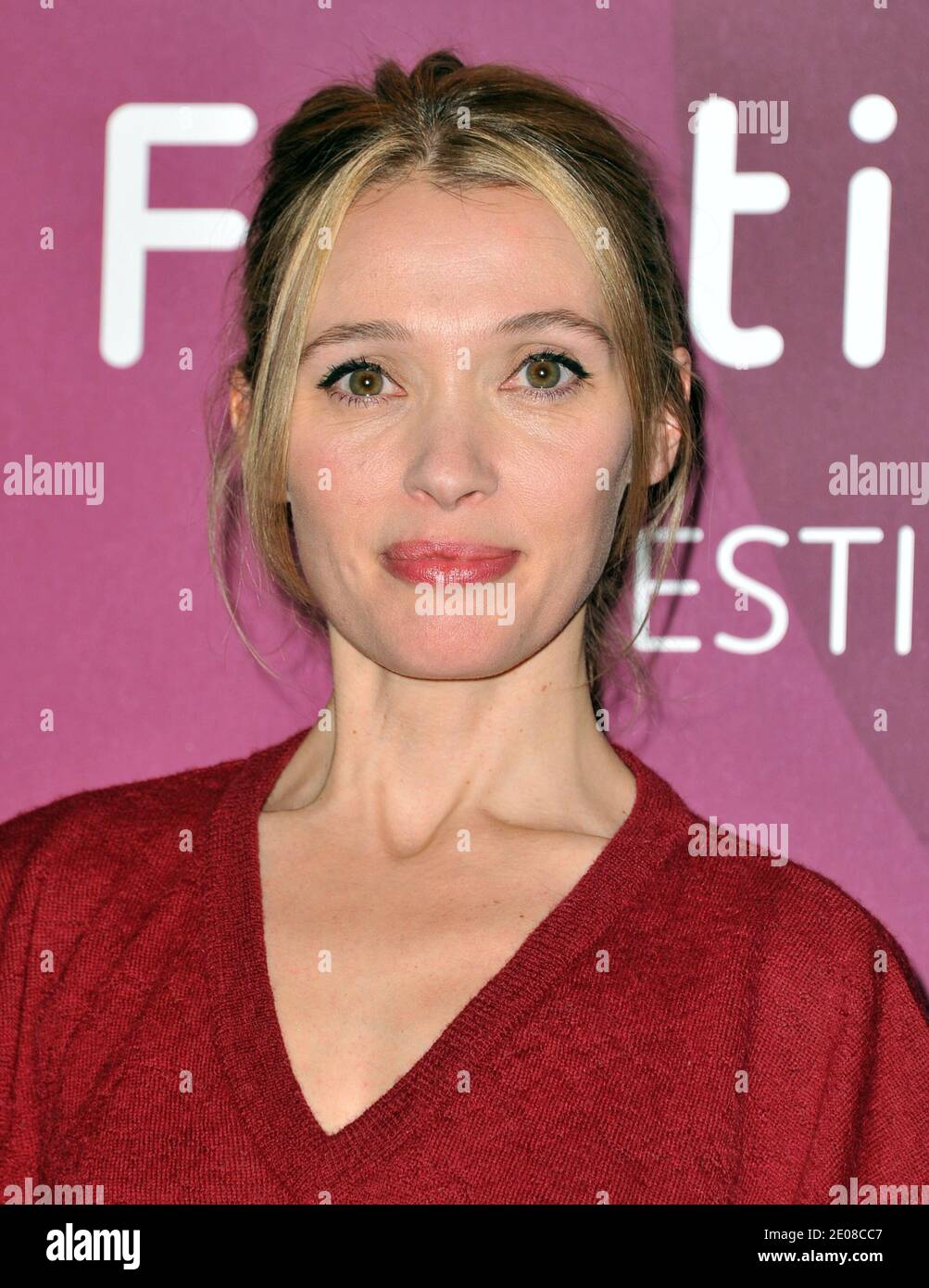 Anne marivin hi-res stock photography and images - Alamy