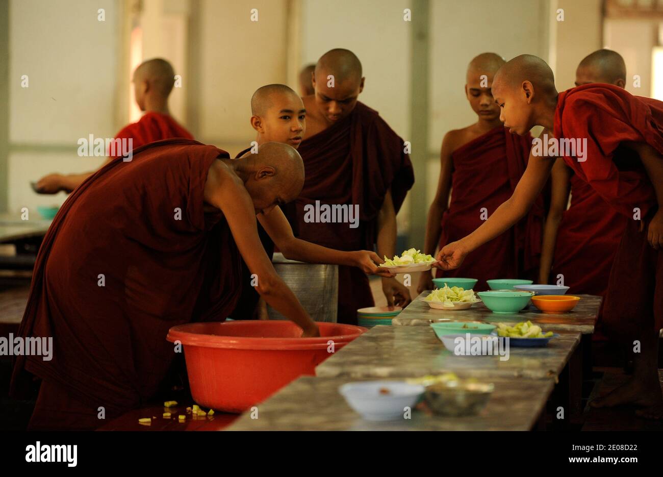 Former monks refectory hi-res stock photography and images - Alamy