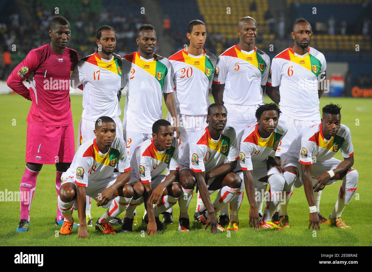 Guinea's team group during the 2012 African Cup of Nations soccer match ...