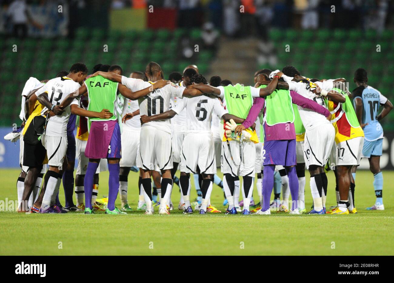 Ghana team group celebrates after winning during the 2012 African Cup ...