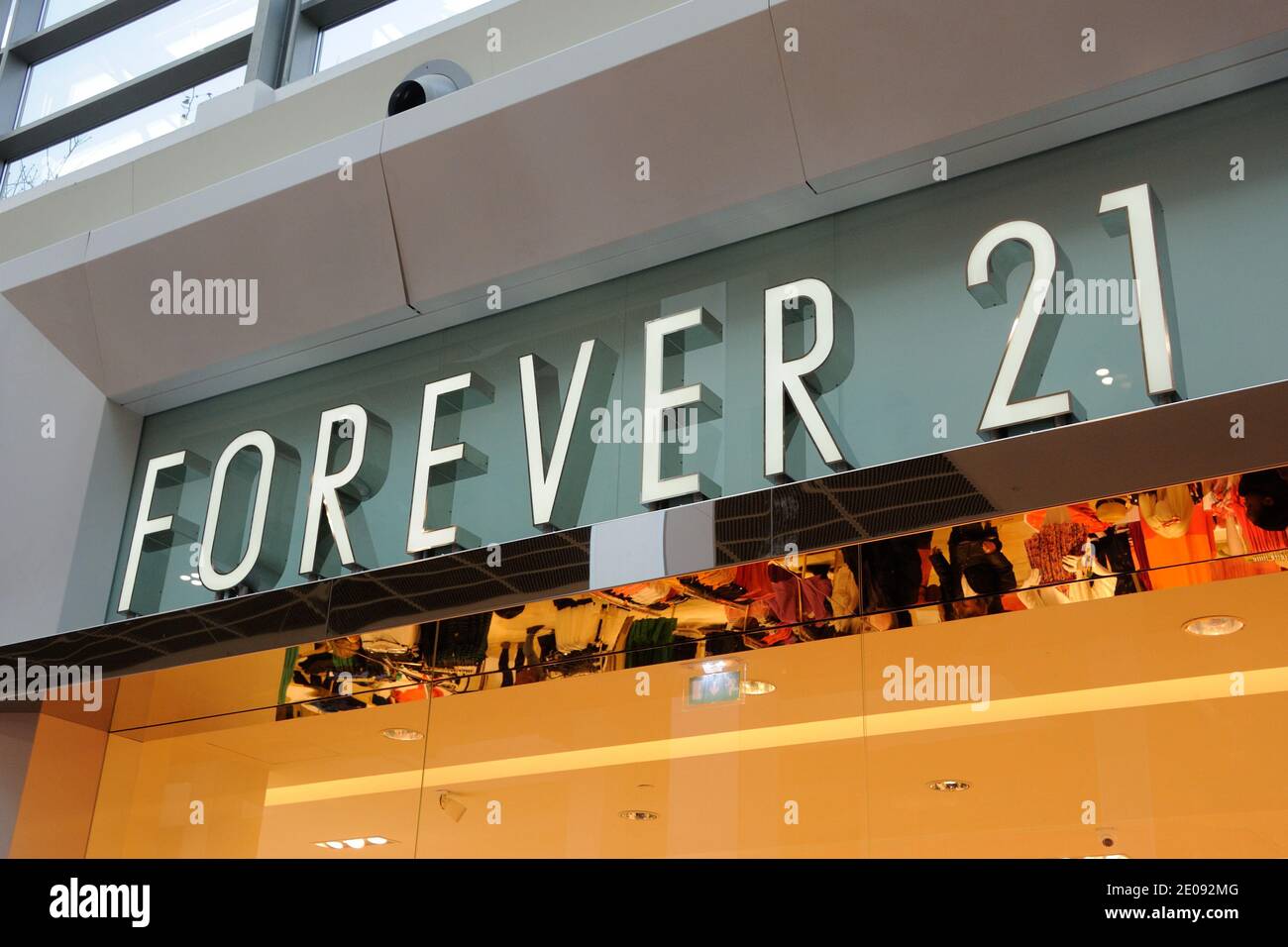 Atmosphere at the grand opening of the first 'Forever 21' store in ...