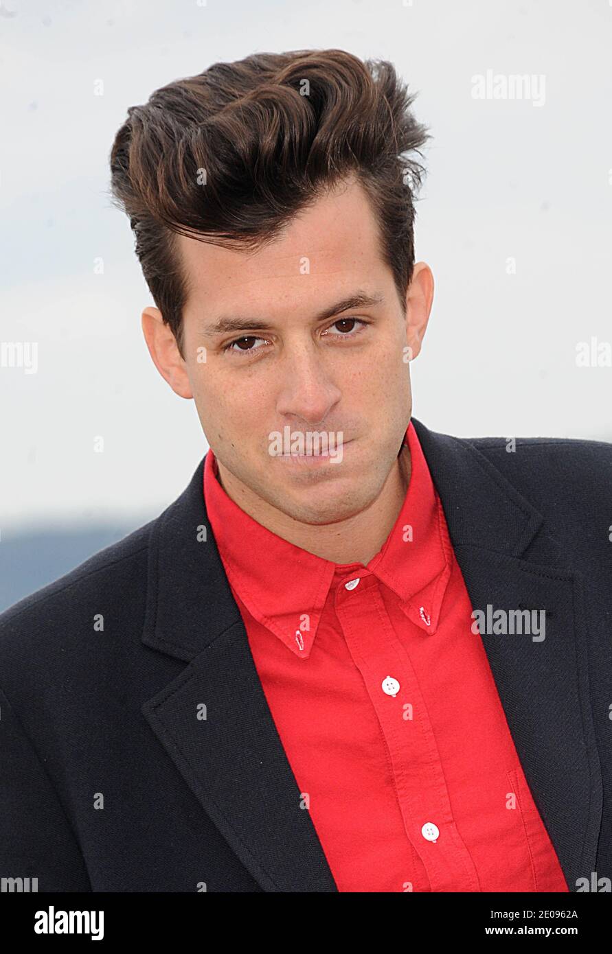 English DJ Mark Ronson poses for a photocall during the 46th MIDEM in ...