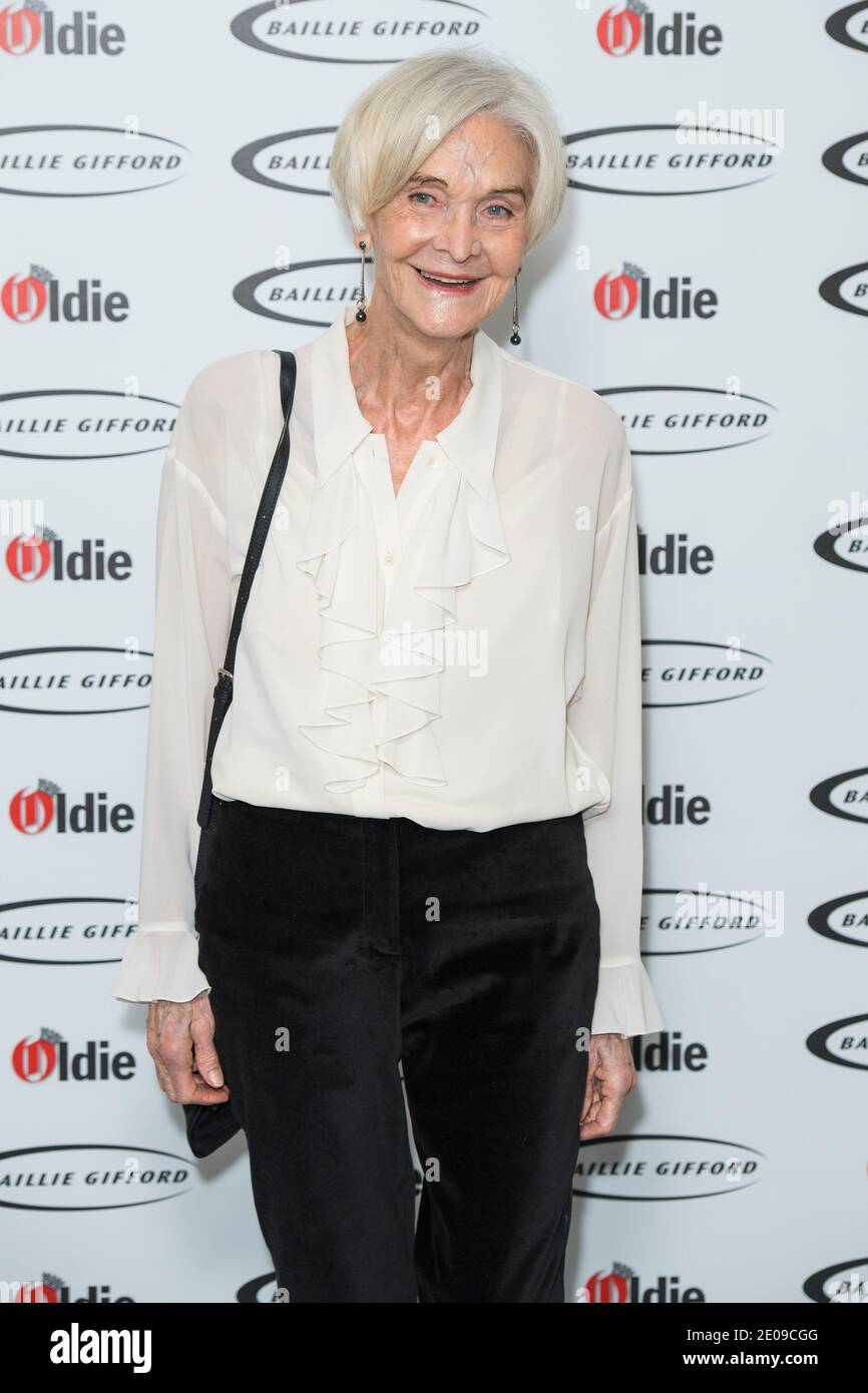 Sheila hancock actress hi-res stock photography and images - Alamy