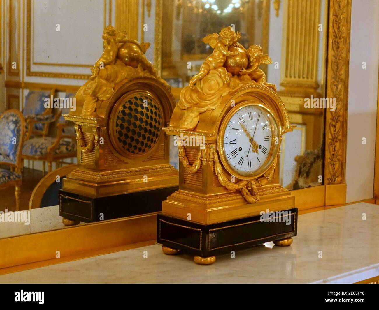 Palace legion honor architecture hi-res stock photography and images ...