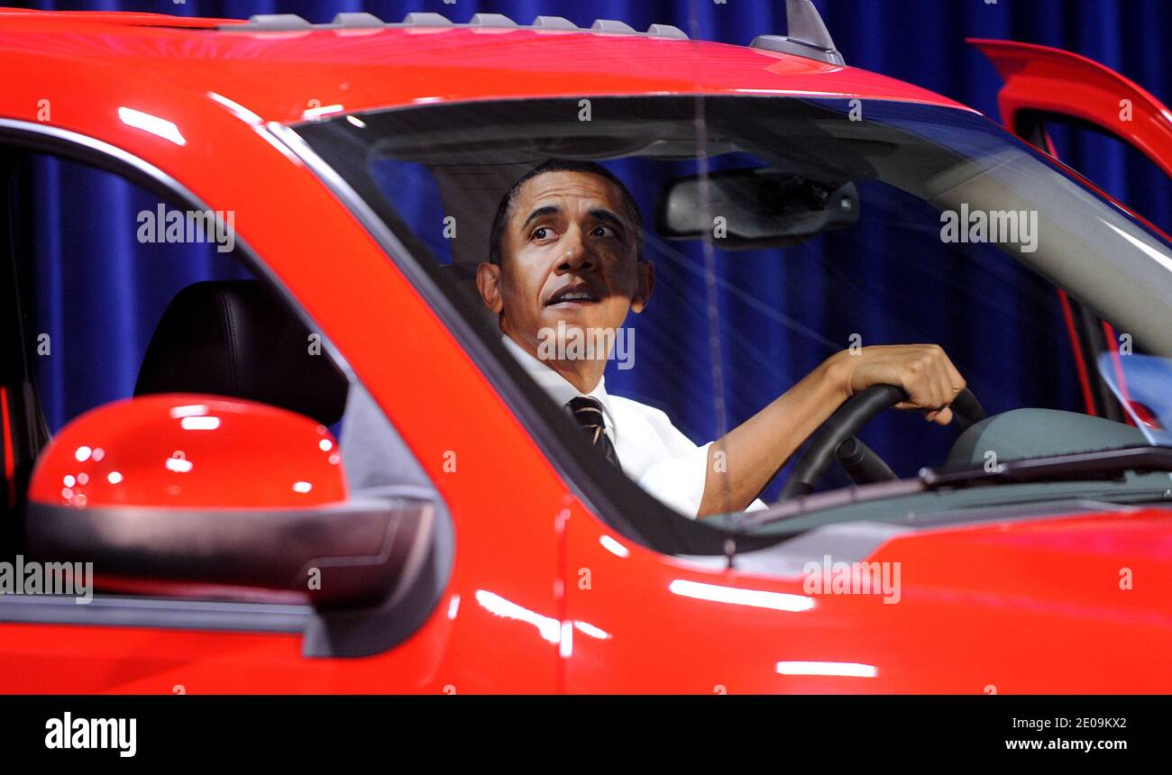 Washington dc convention center auto show hi-res stock photography and ...