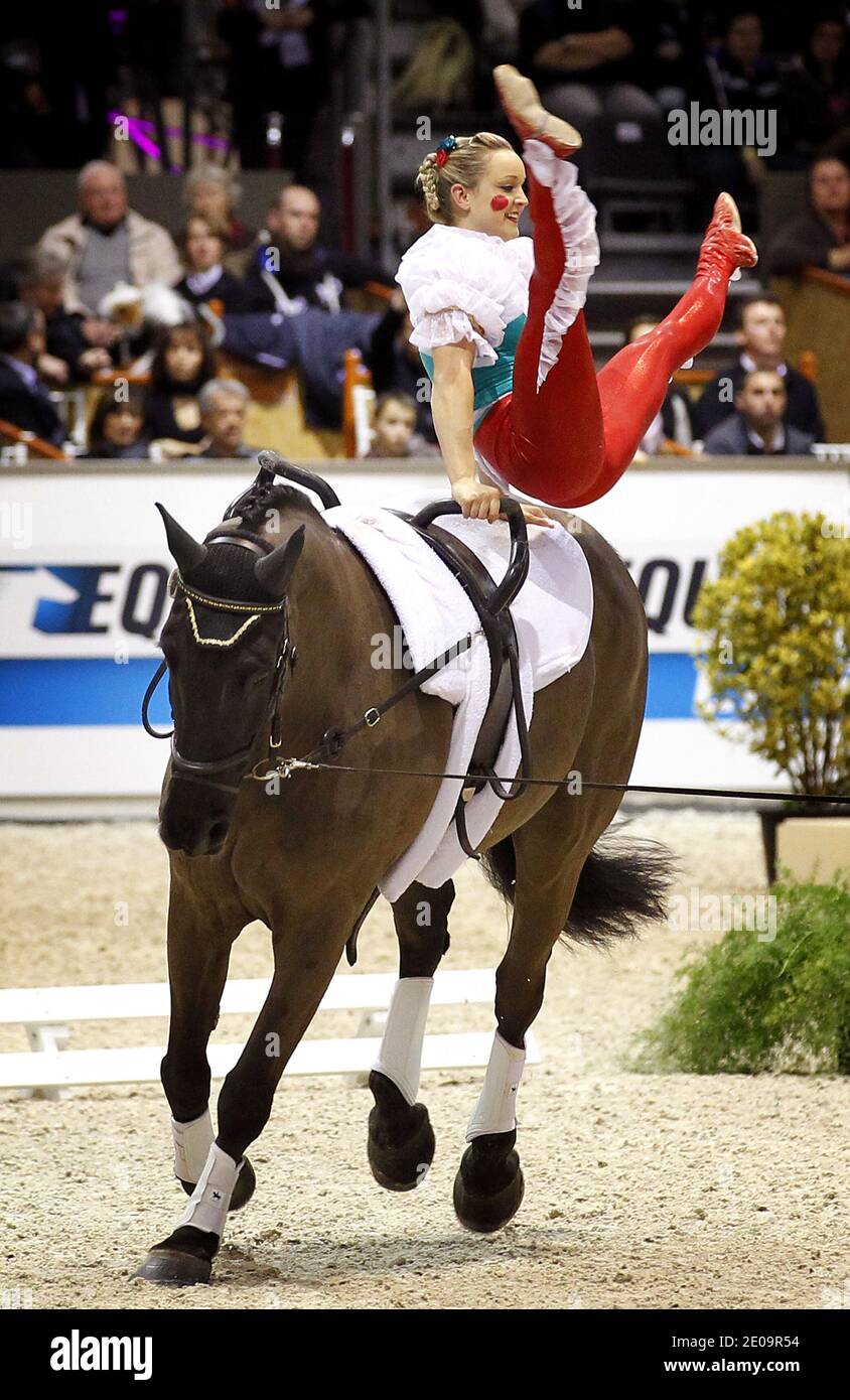 La voltige hi-res stock photography and images - Alamy