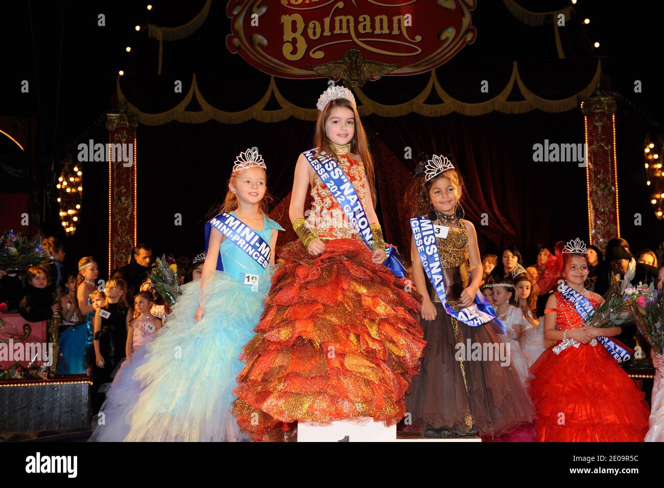 Mini Miss Nationale 2012 election for young girls from 7 to 13 years ...