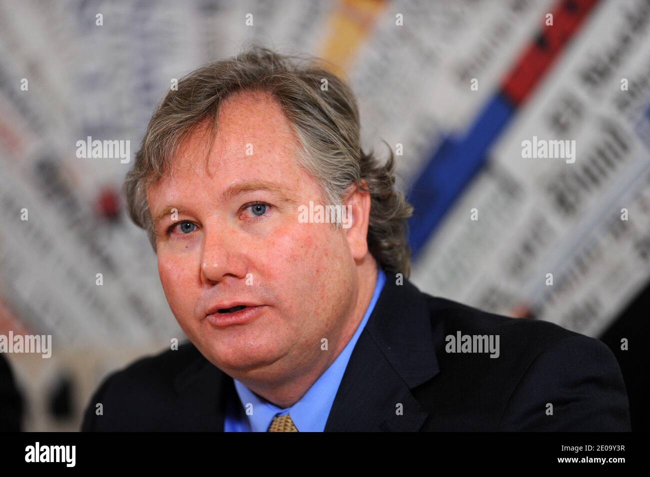 Capsizing press hi-res stock photography and images - Alamy