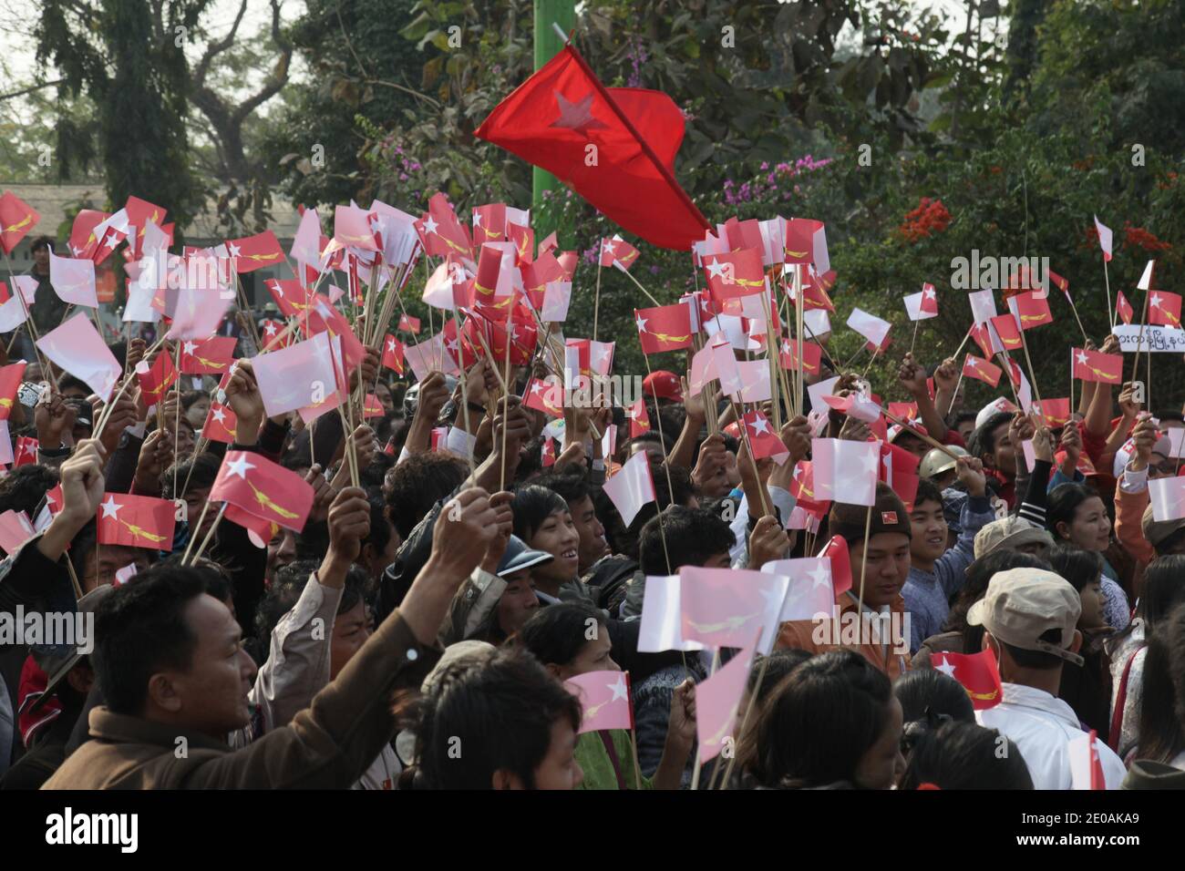 Kachin independence army hi-res stock photography and images - Alamy