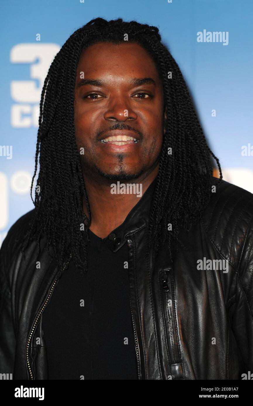 Anthony Kavanagh attends the '30° couleur' film premiere at Max Linder ...