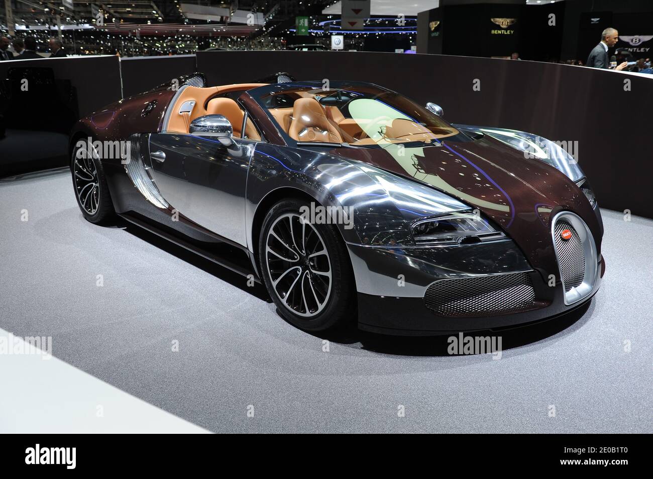 Bugatti Veyron Gold Chrome