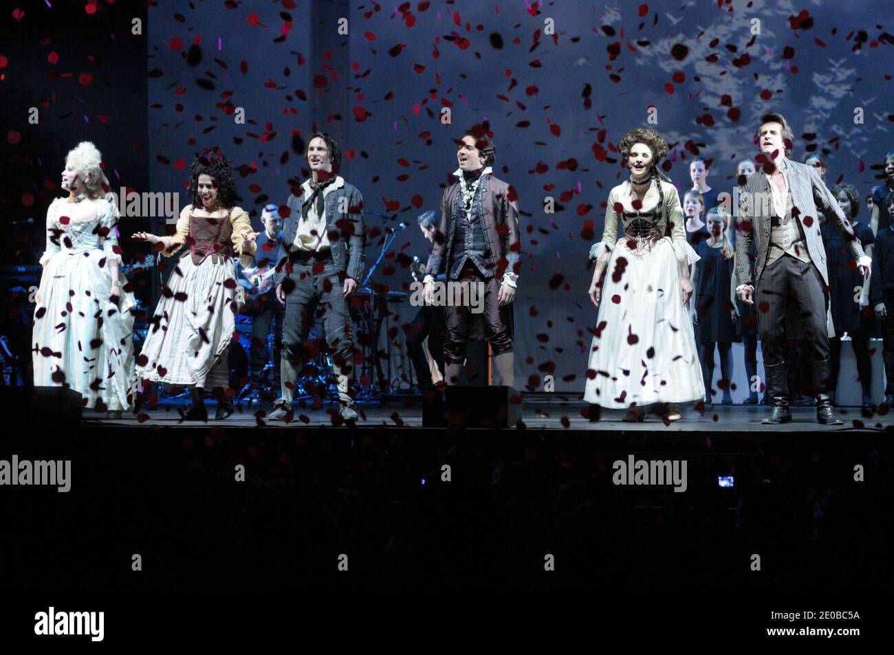 Sebastien Agius, Rod Janois, Matthieu Carnot, Nathalia, Roxane le ...