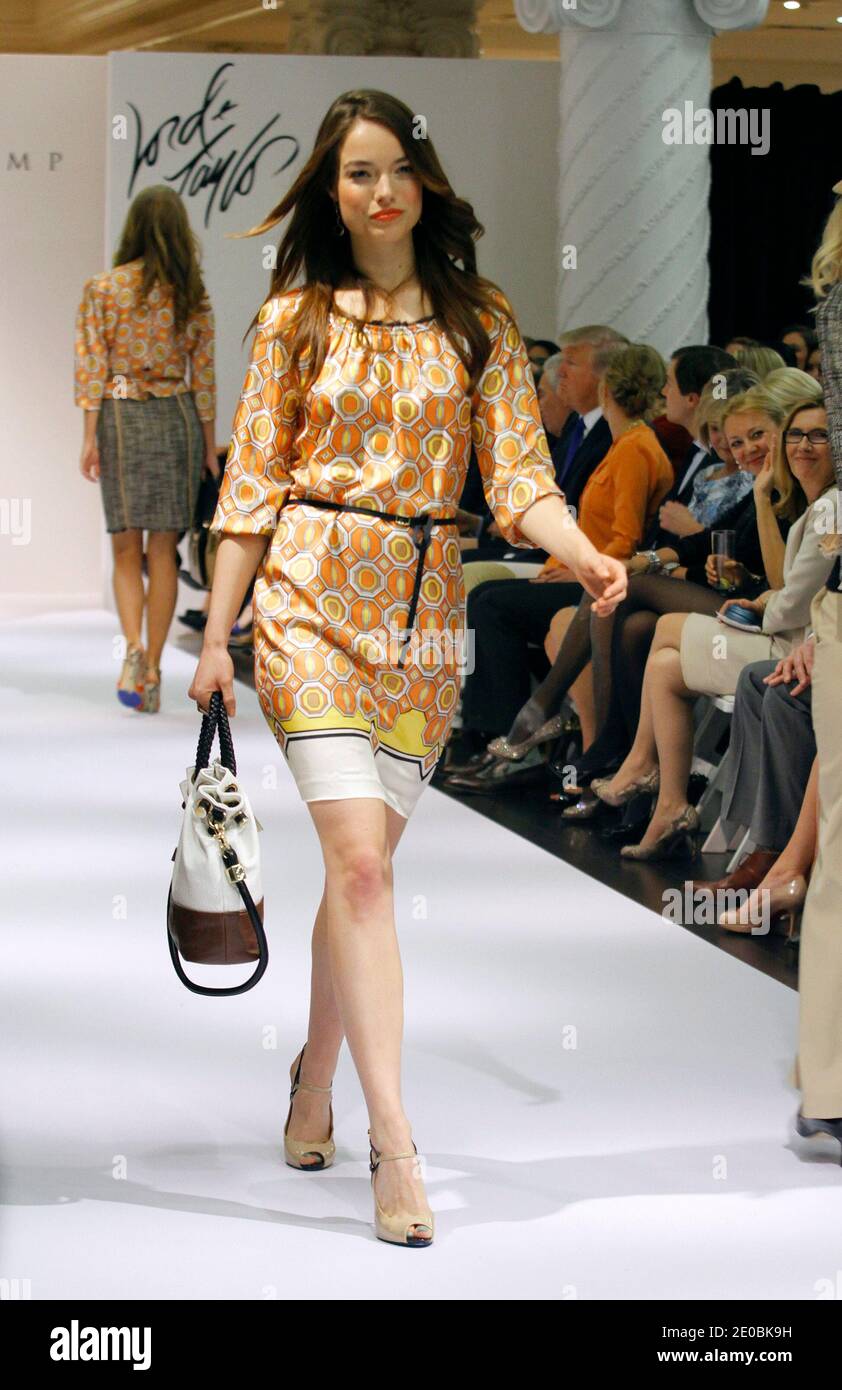 Ivanka trump catwalk hi-res stock photography and images - Alamy