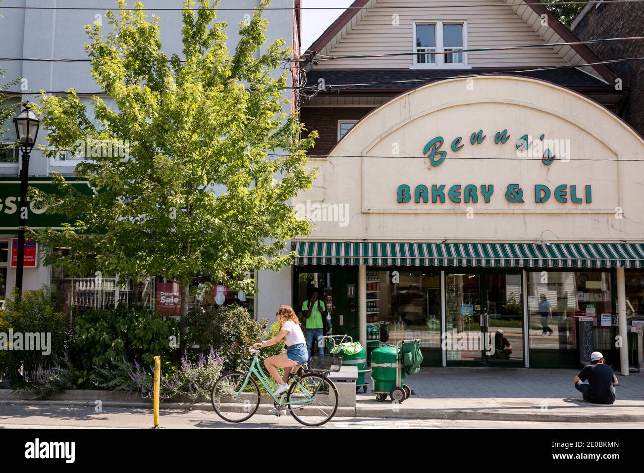 Toronto bike riding hi-res stock photography and images - Alamy