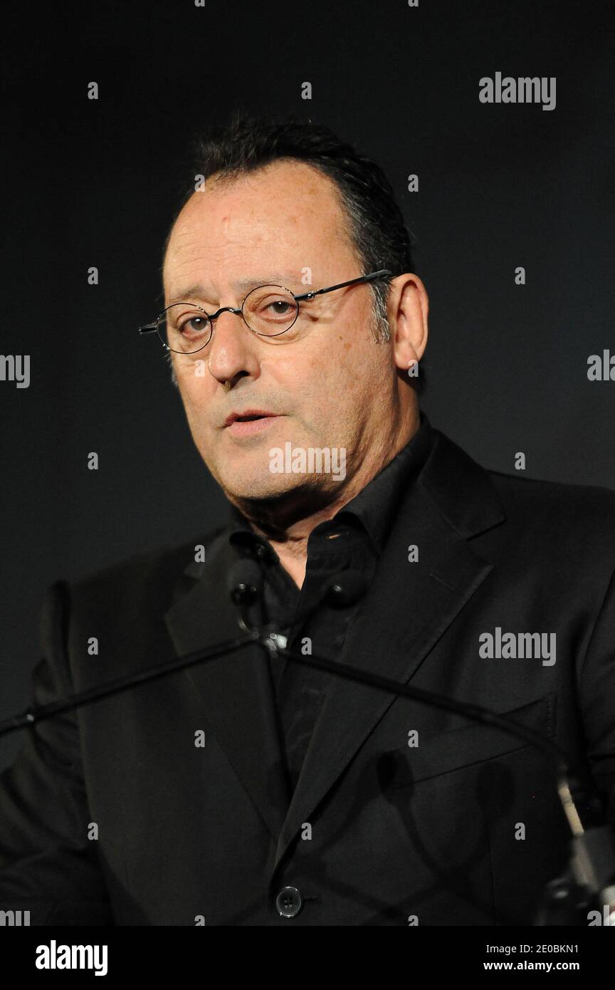 Leon jean reno hi-res stock photography and images - Alamy