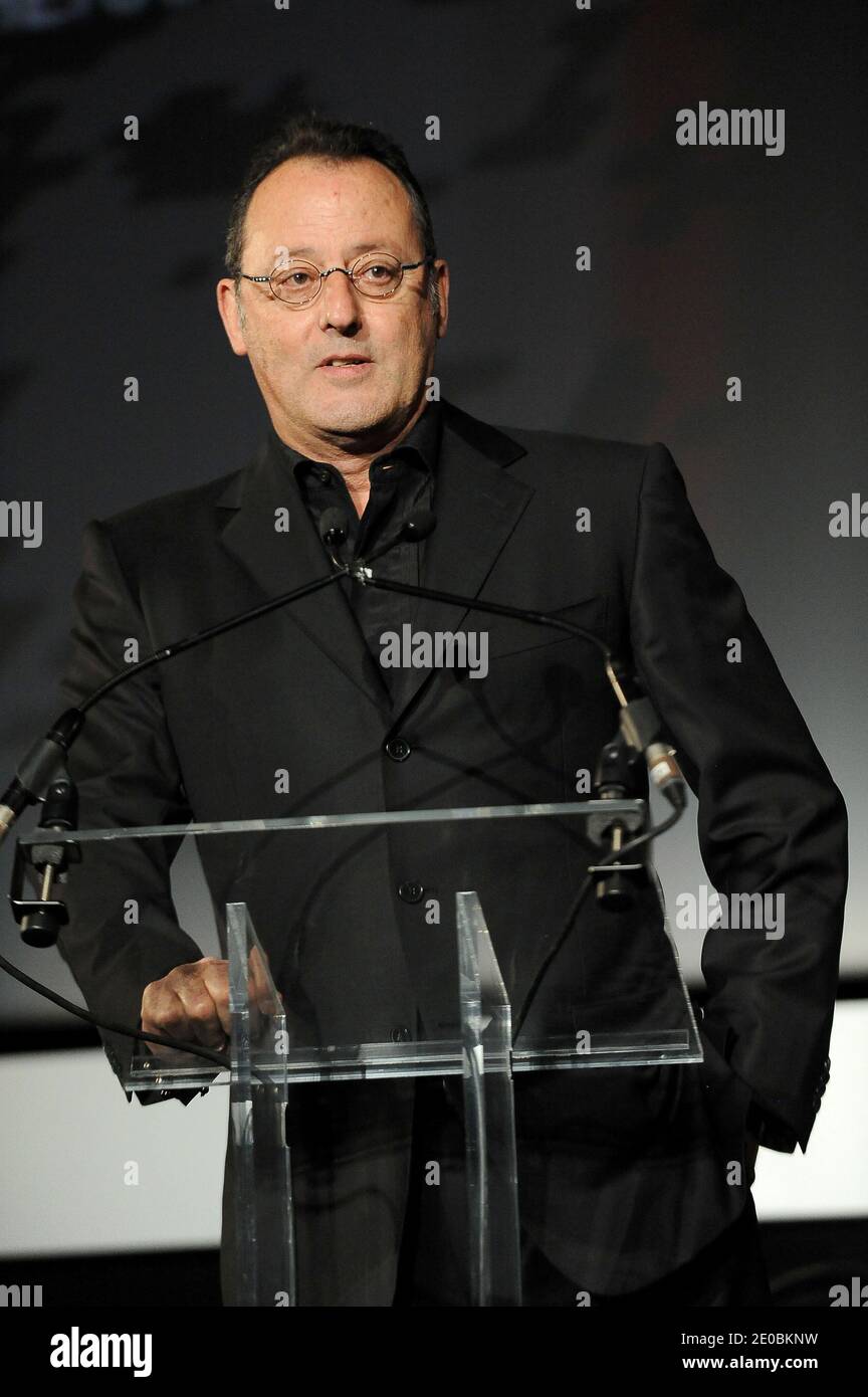 Jean reno leon hi-res stock photography and images - Alamy
