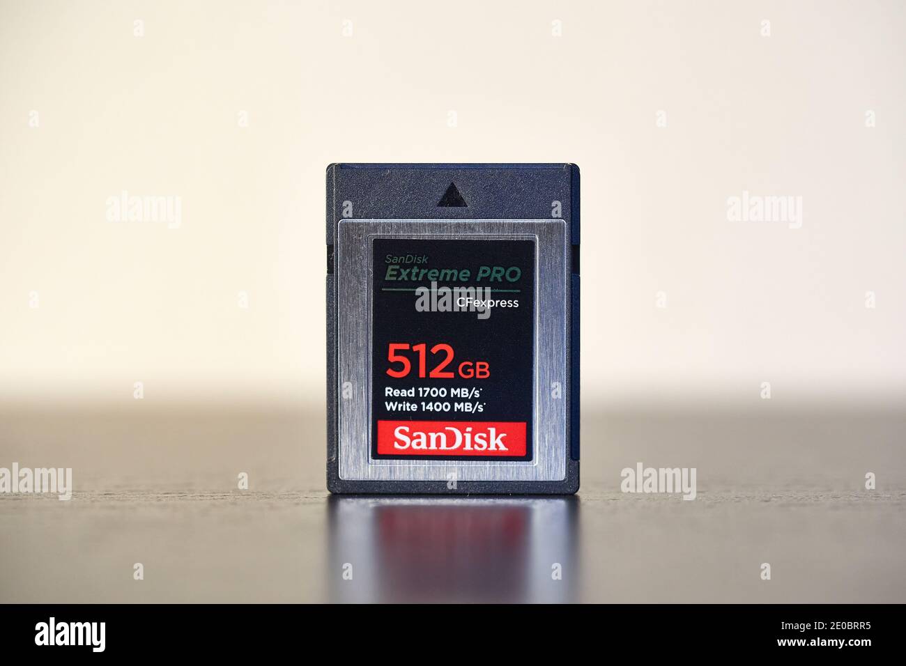 Cf express type b hi-res stock photography and images - Alamy