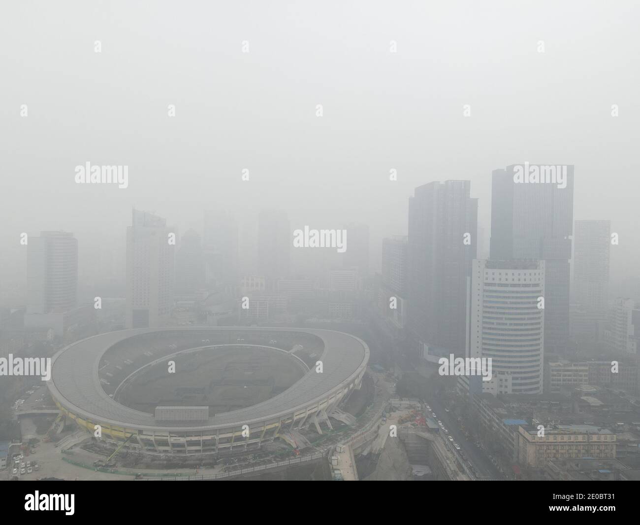 There is super heavy fog in Chengdu city, central China's Sichuan ...