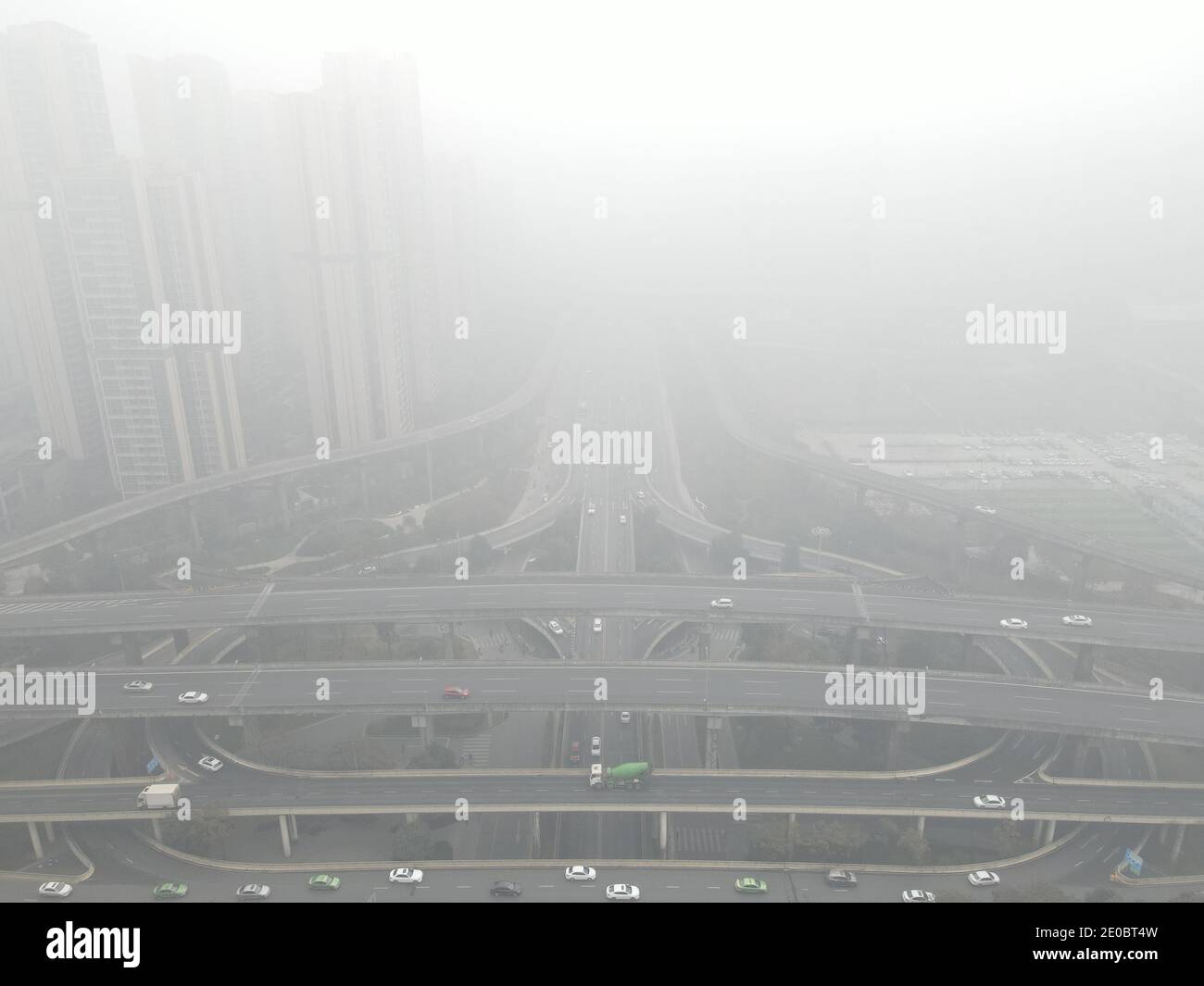 There is super heavy fog in Chengdu city, central China's Sichuan ...