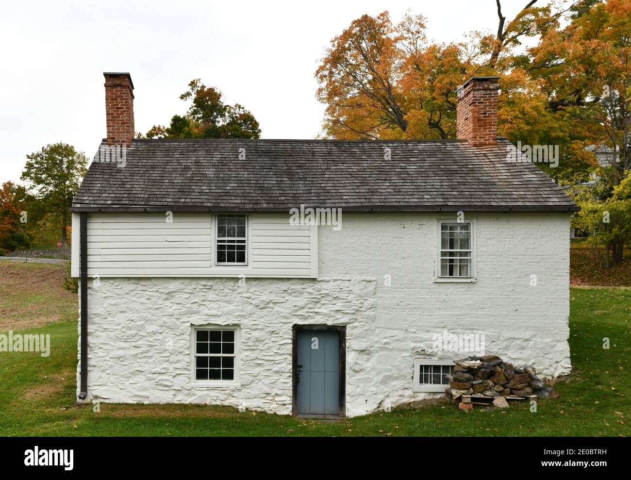 The Jan Van Loon House, one of the oldest extant buildings in New York ...