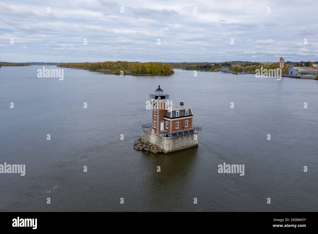 The Hudson Athens Lighthouse, sometimes called the Hudson City light, is a lighthouse located in ...