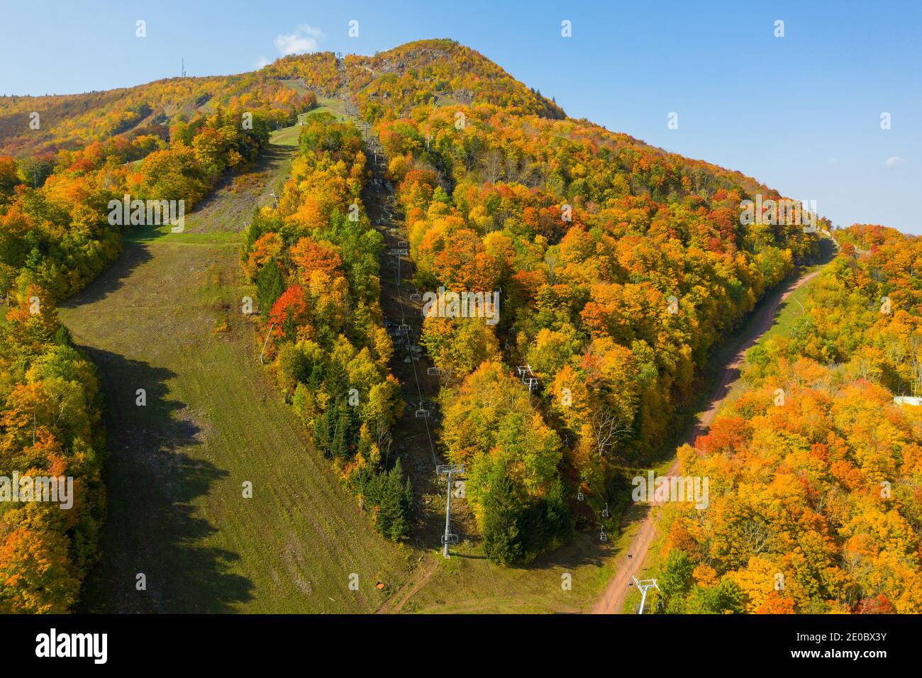 Colorful Hunter Ski Mountain in upstate New York during peak fall ...