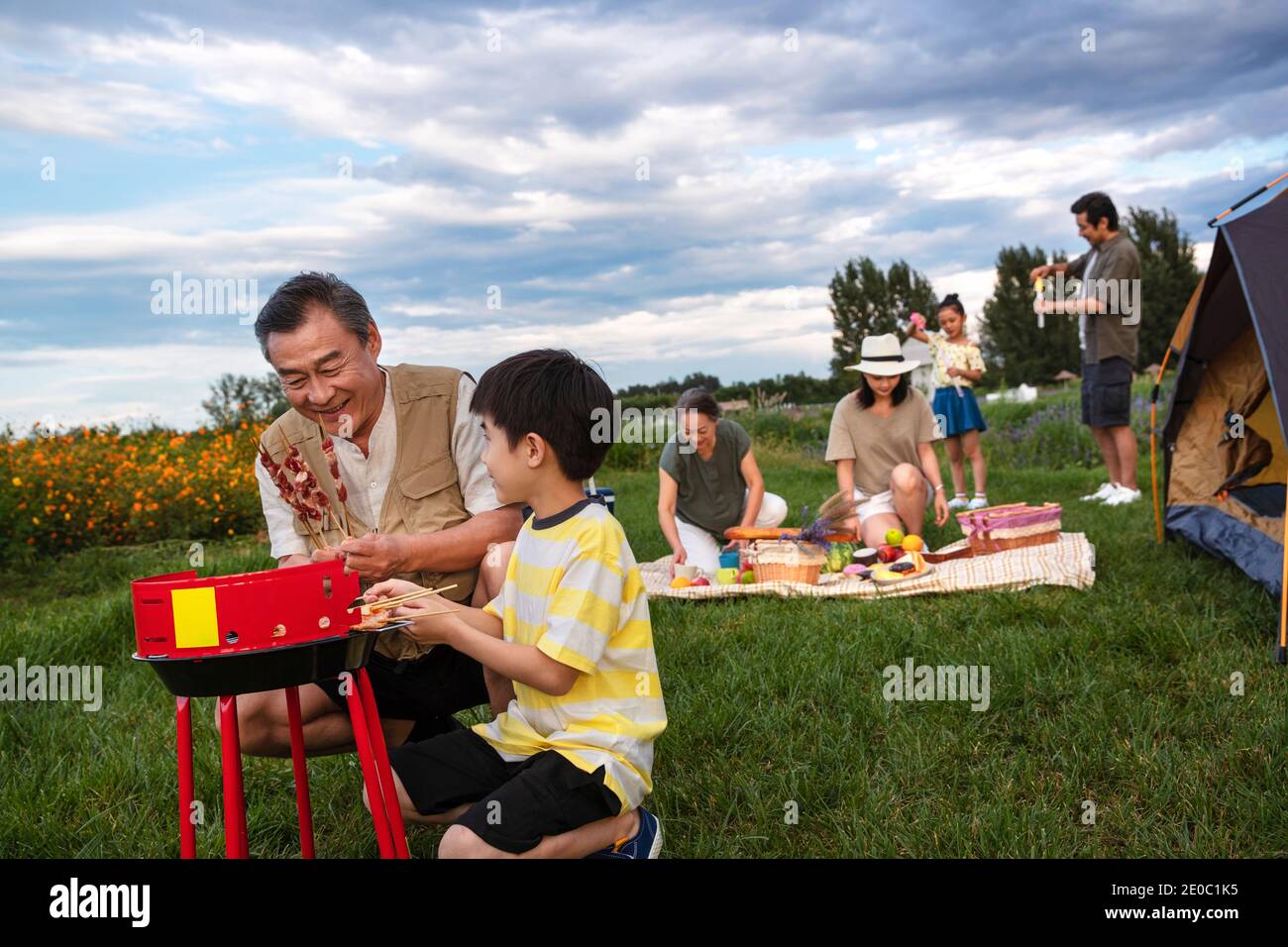 Eco barbecue hi-res stock photography and images - Alamy