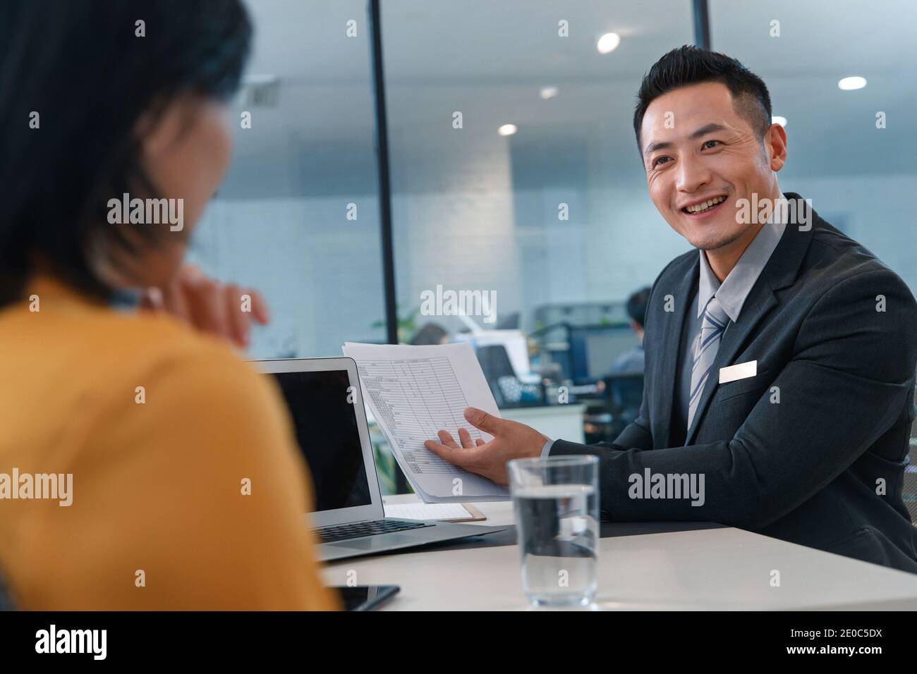 Receptionist sales hi-res stock photography and images - Alamy