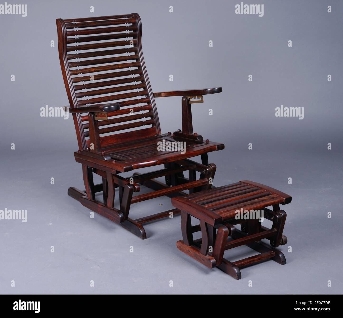Chinese style furniture hi-res stock photography and images - Alamy