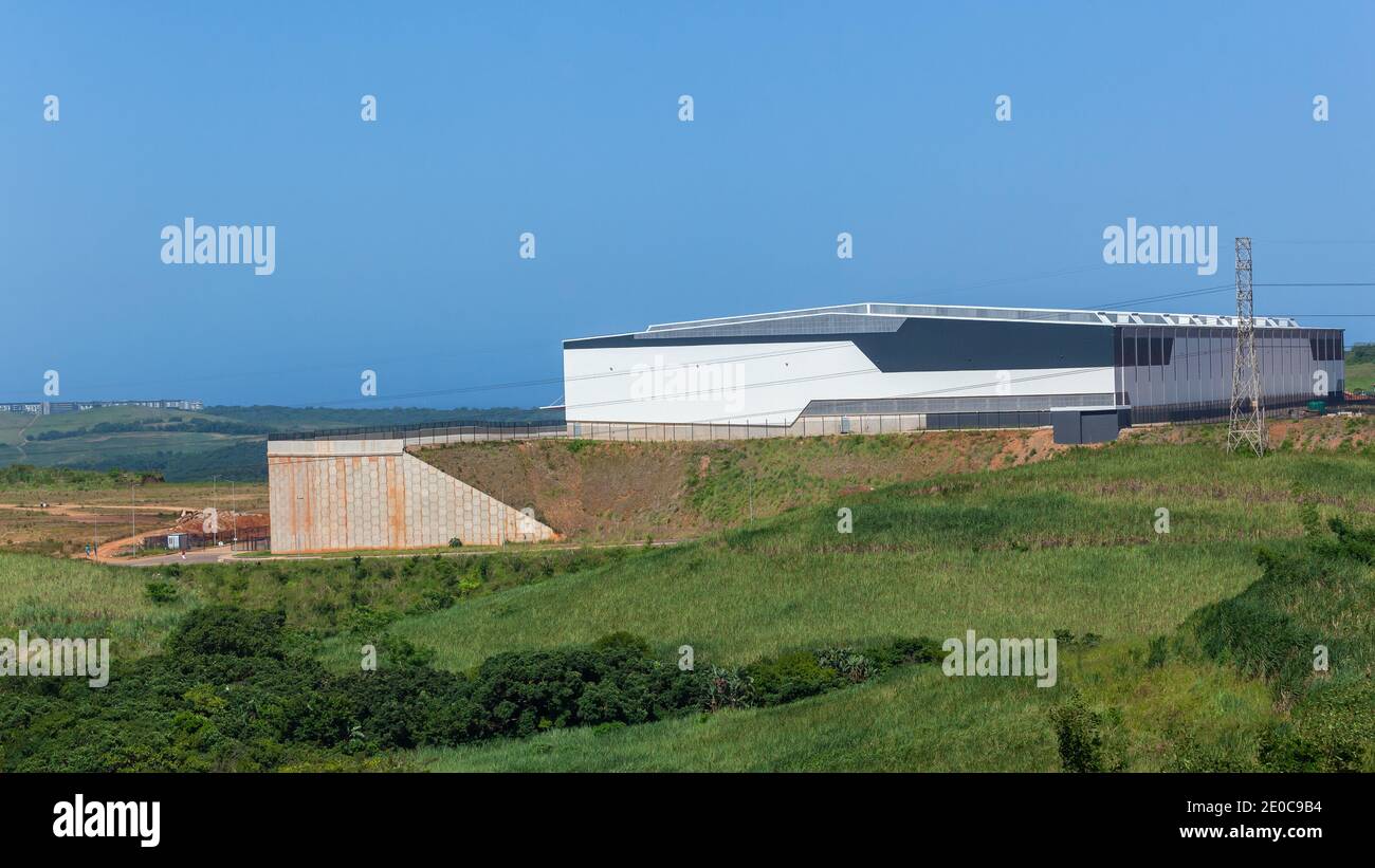 Construction new completed warehouse hi-res stock photography and ...