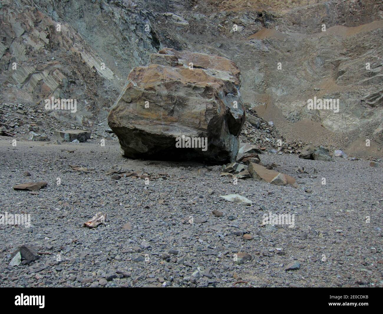 Hard rock extraction hi-res stock photography and images - Alamy