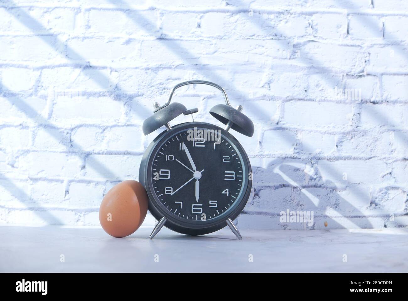 Egg clock hi-res stock photography and images - Alamy