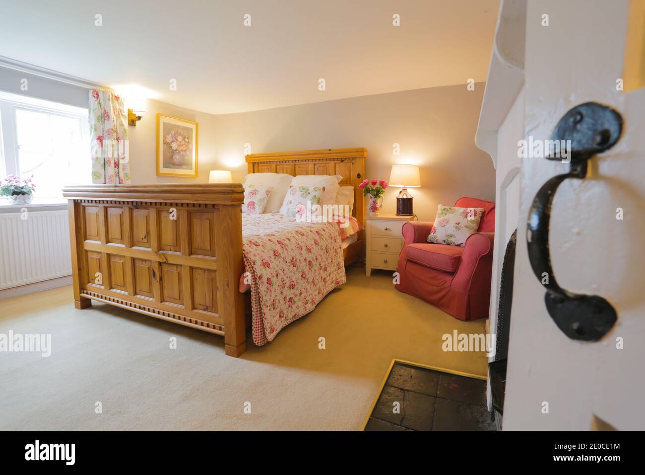 Well cottage kent hi-res stock photography and images - Alamy
