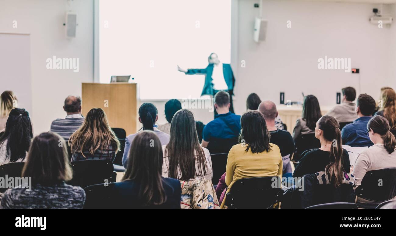 Audience in lecture hall on scientific conference Stock Photo - Alamy