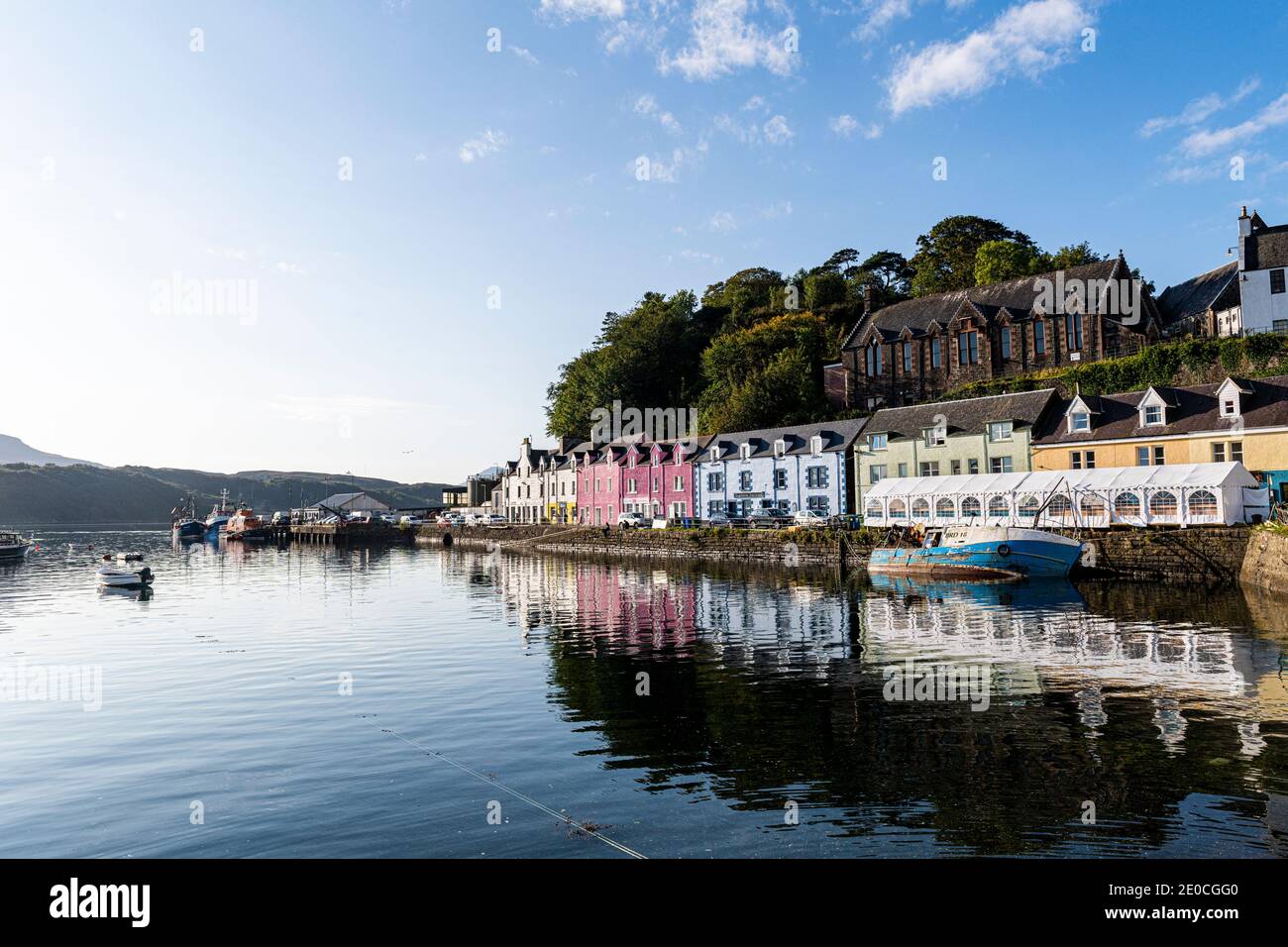 Isle of skye portree hi-res stock photography and images - Alamy