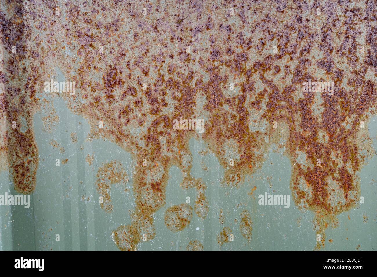 Section of Green painted aluminium with surface rust Stock Photo - Alamy