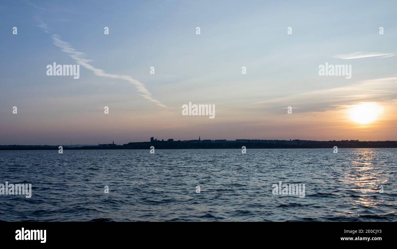 Tynemouth harbour hi-res stock photography and images - Alamy