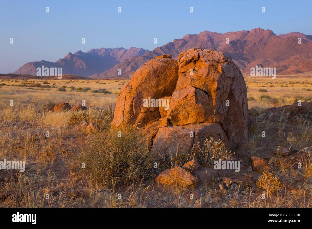 Montañas Branberg, Desierto del Namib, Namibia, Africa Stock Photo - Alamy
