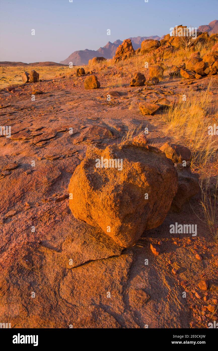 Montañas Branberg, Desierto del Namib, Namibia, Africa Stock Photo - Alamy