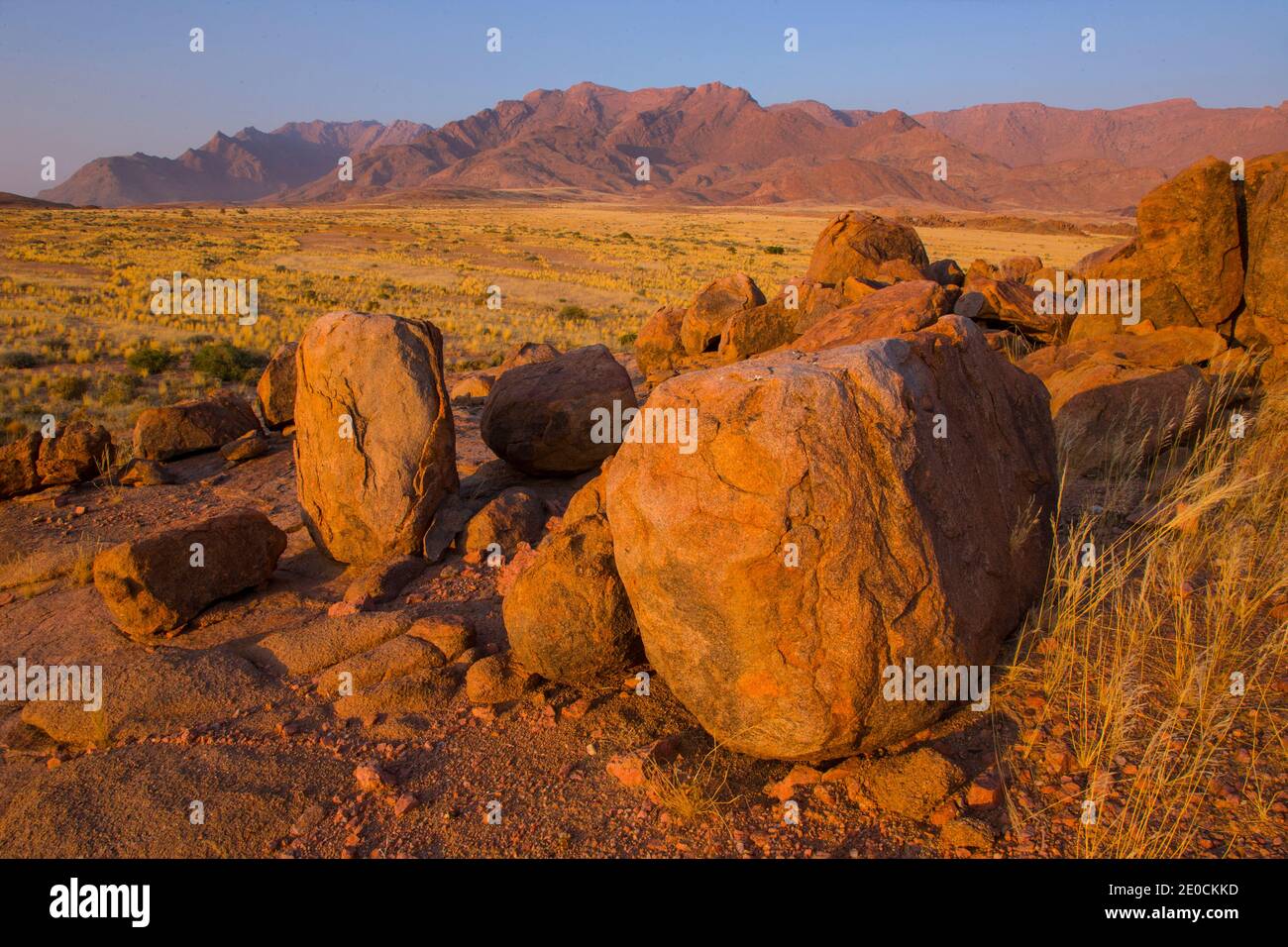 Montañas Branberg, Desierto del Namib, Namibia, Africa Stock Photo - Alamy