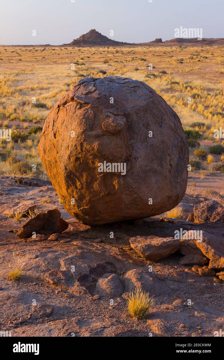 Montañas Branberg, Desierto del Namib, Namibia, Africa Stock Photo - Alamy