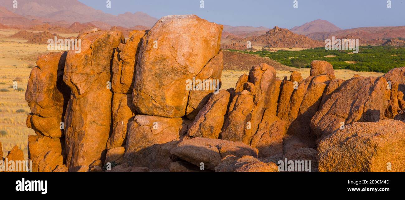Montañas Branberg, Desierto del Namib, Namibia, Africa Stock Photo - Alamy